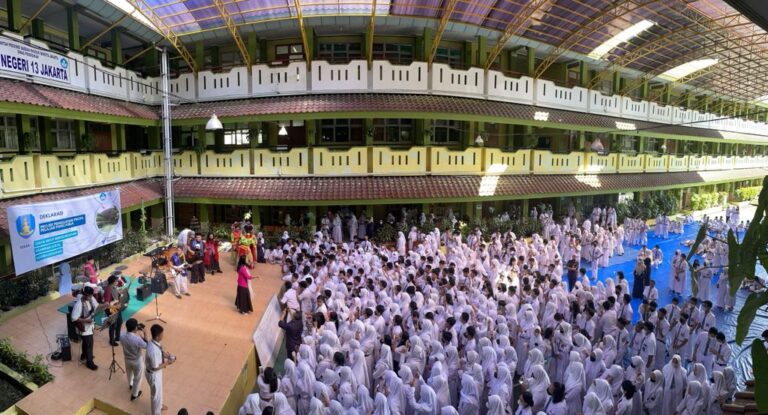 SMAN 13 Jakarta Deklarasi Pelaksanaan Projek Profil Pelajar Pancasila ...